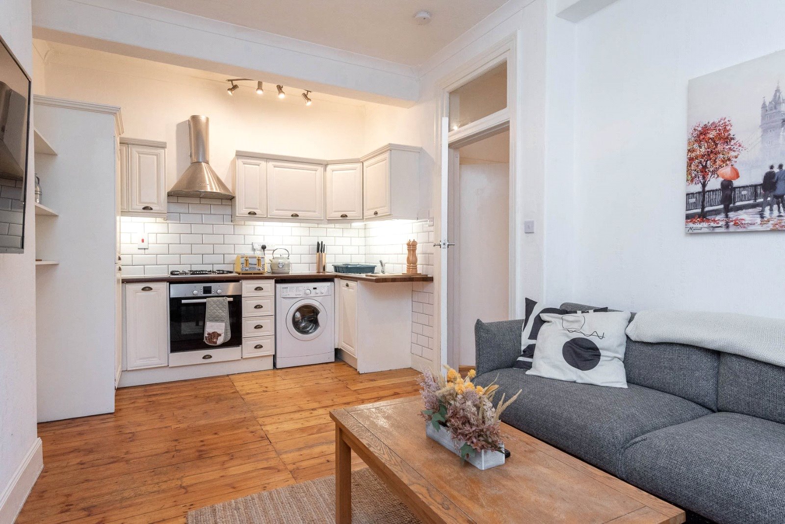 15/1 Albion Place, Easter Road, Edinburgh, EH7 5QS